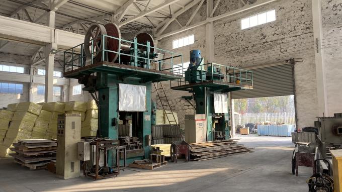 Standard Size Curved Fire Brick Fireclay Refractory Brick Heat Resistant